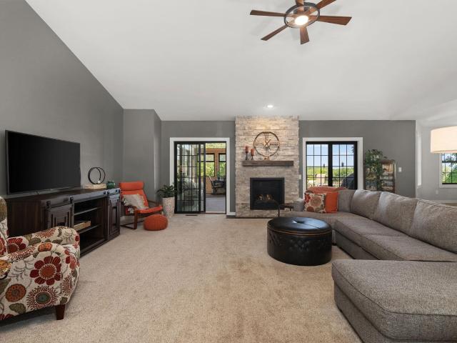 1828 Lake View Terrace