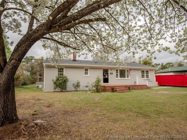 1828 Stockton Dr, Fayetteville, NC 28304 | MLS #758624 | Compass