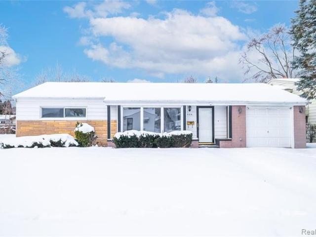 1828 Tebo St, Flint, MI 48503