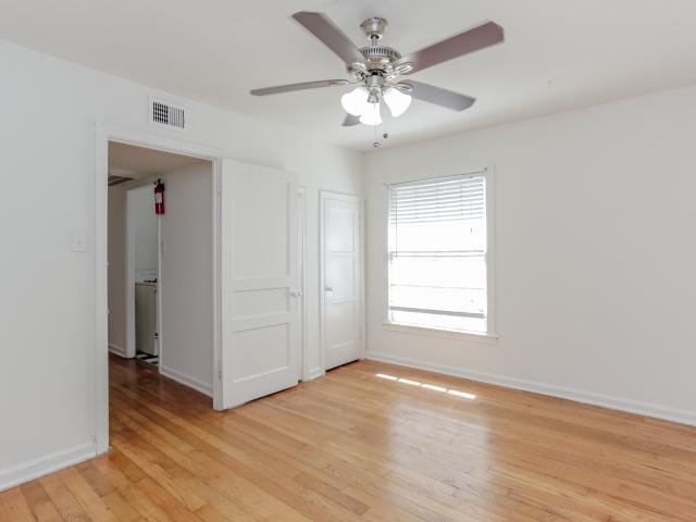 1828 W Main Street 4