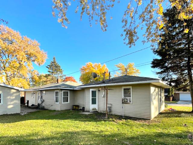 1828 1 Horeb Ave, Zion, IL 60099 | MLS #12578 | Compass