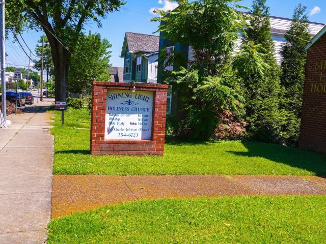 1828 9th Ave N