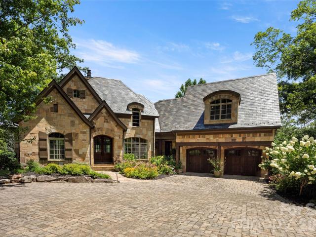 1829 Bella Vista Court