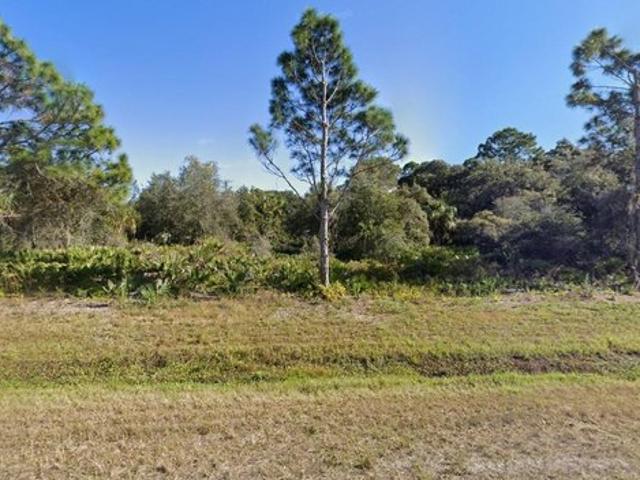 1829 Biscayne Dr, Port Charlotte, FL 33953