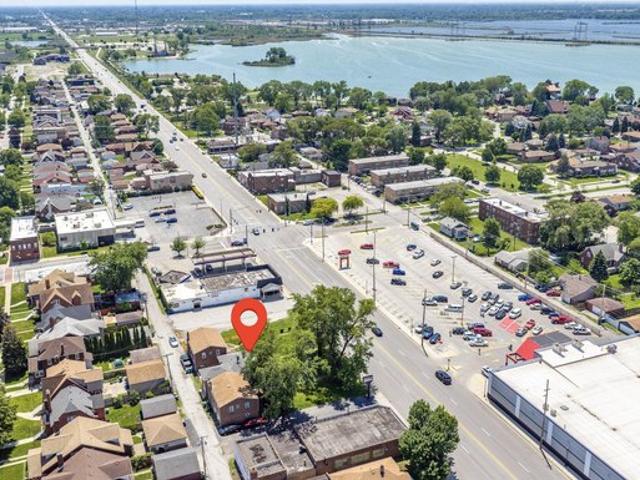 1829 Calumet Ave, Whiting, IN 46394