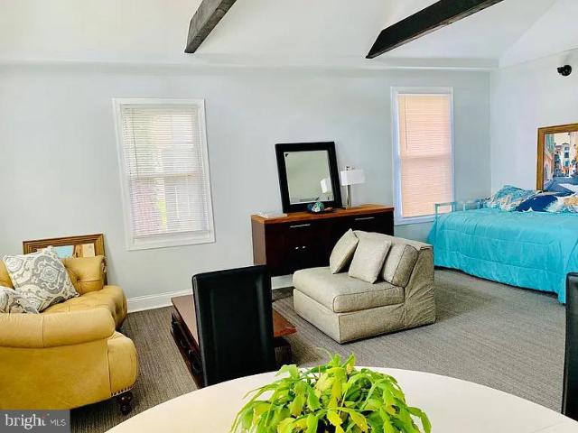 1829 Columbia Pike