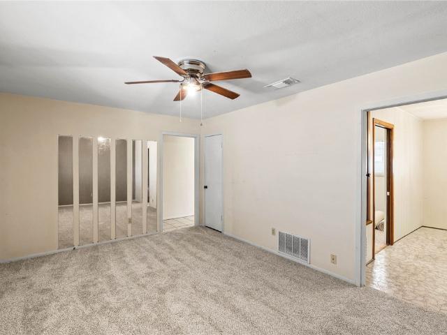 1829 Lesle Ln