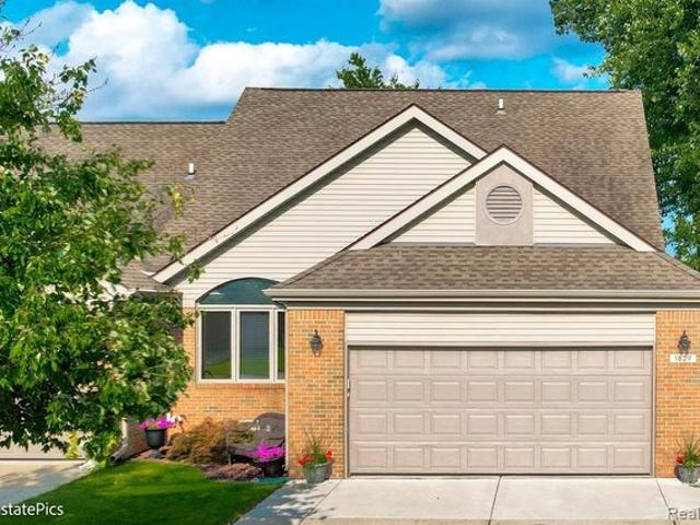 1829 Pebble Creek Dr, Canton, MI 48188