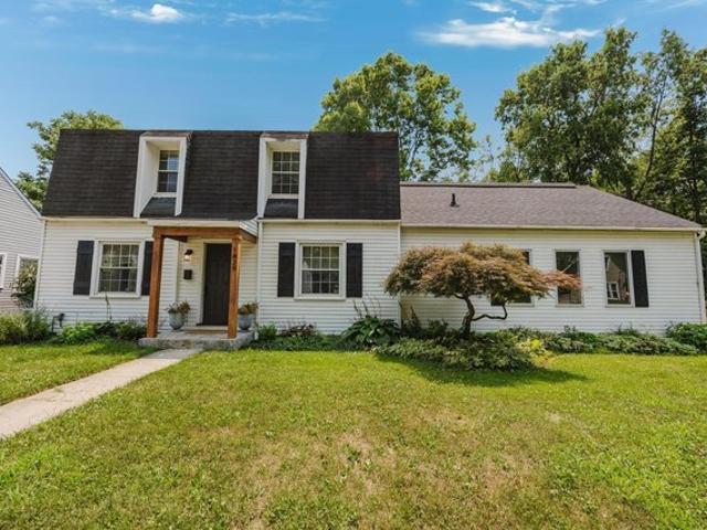 1829 Surrey Pl, Columbus, OH 43219