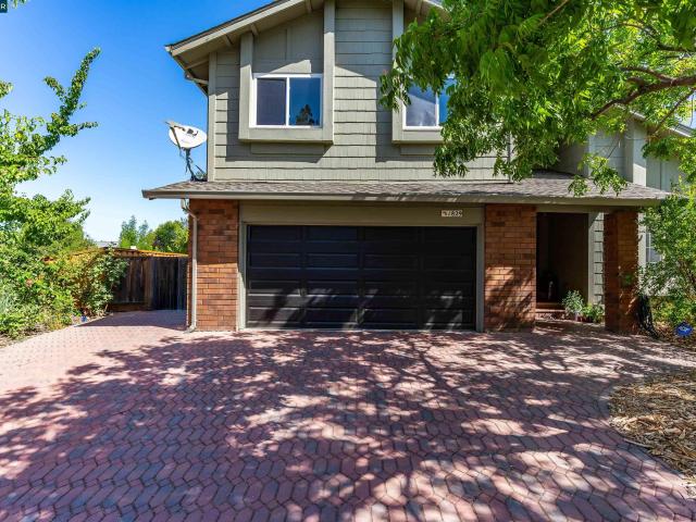 1829 Yolanda Cir