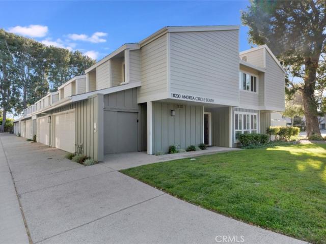 18200 Andrea Cir S, Unit 6, Northridge, CA 91325 | MLS #SR26053 | Compass