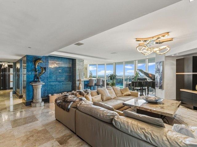 18201 Collins Ave Unit 5101, Sunny Isles Beach, FL 33160
