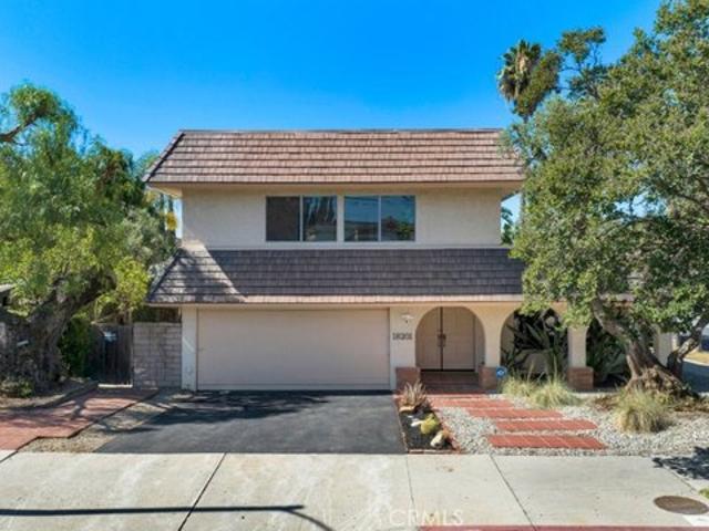 18201 Erwin St, Tarzana, CA 91335
