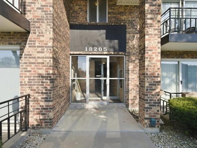 18205 Hart Dr Apt 3A, Homewood, IL 60430