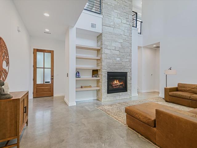 18206 Fair Ln