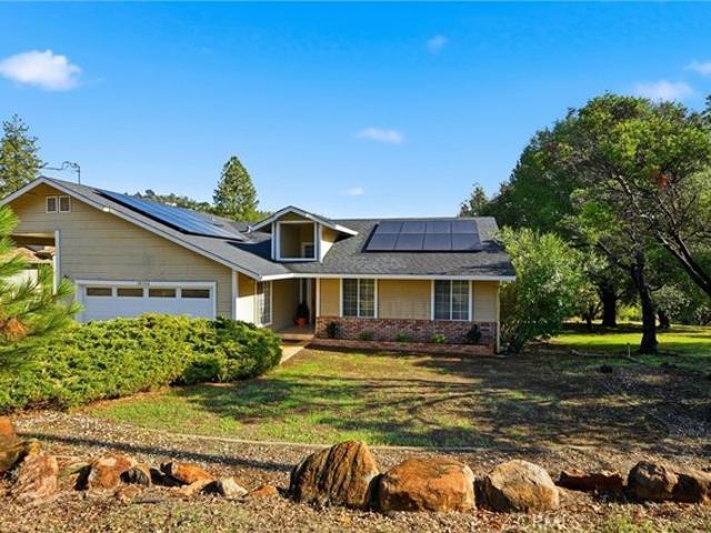 18206 N Shore Dr, Hidden Valley Lake, CA 95467