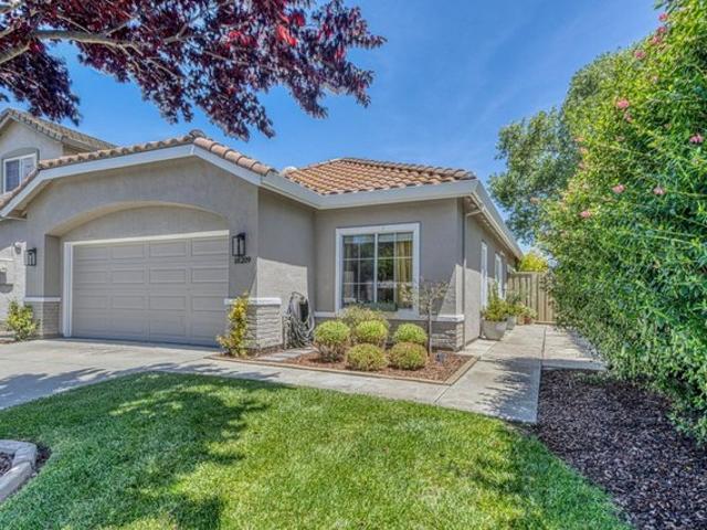18209 Stonegate Ct, Salinas, CA 93908