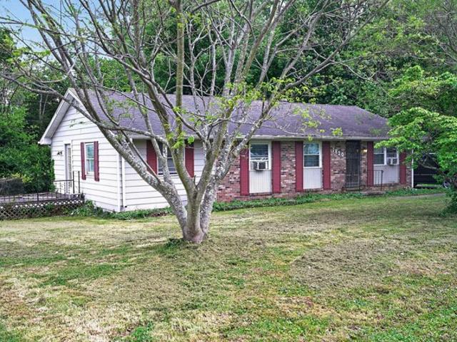 1820 Montclair Dr, Mount Sterling, KY 40353