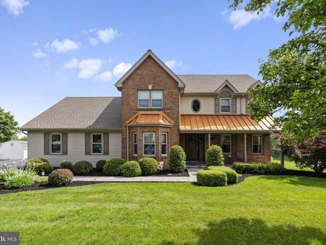 1820 Oakridge Ct, Lebanon, PA 17046