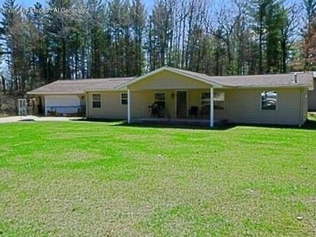 1820 Onondaga Trl, West Branch, MI 48661