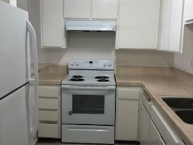 1820 Bentley Ave. 2 Bedroom Apartment for Rent at 1820 S Bentley Ave, Los Angeles, CA 90025 Westside