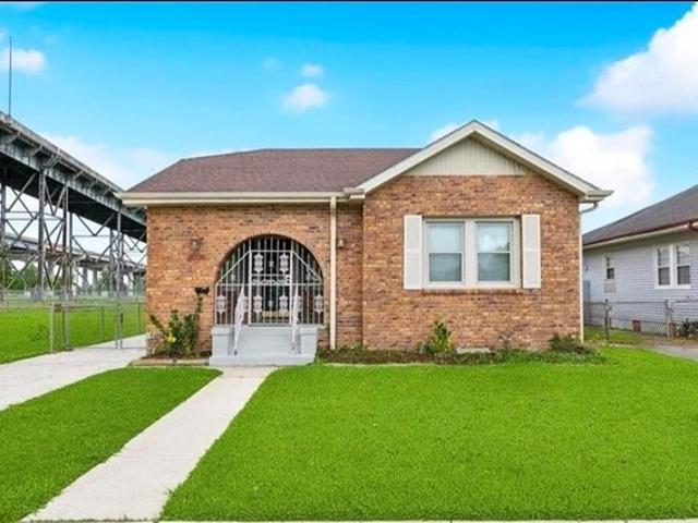 1820 Bodenger Blvd, New Orleans, LA 70114