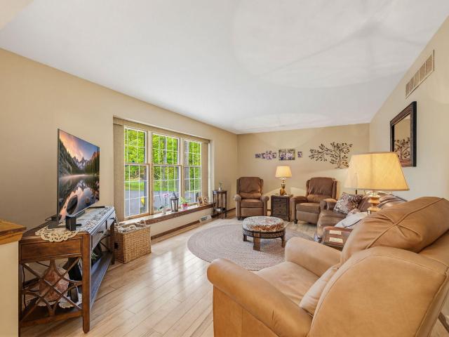 1820 Candlewood Ln