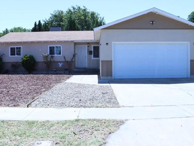 1820 Celeste Dr, Modesto, CA 95355