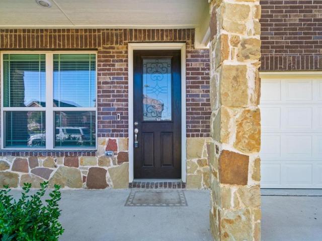 1820 Cinnamon Trl, Aubrey, TX 76227 | MLS #21243