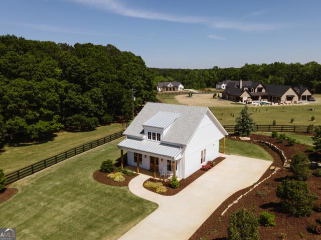 1820 Clover Lane