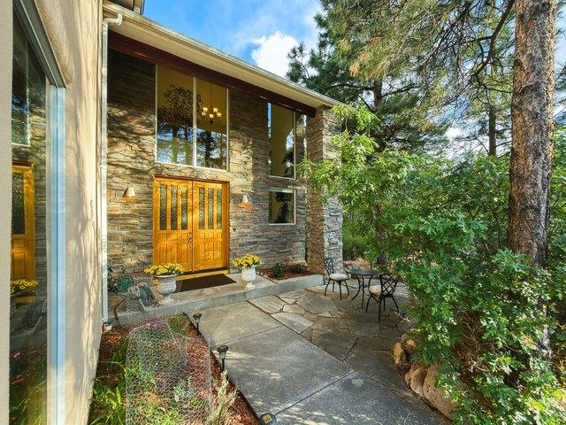 1820 Corona, Los Alamos, NM 87544