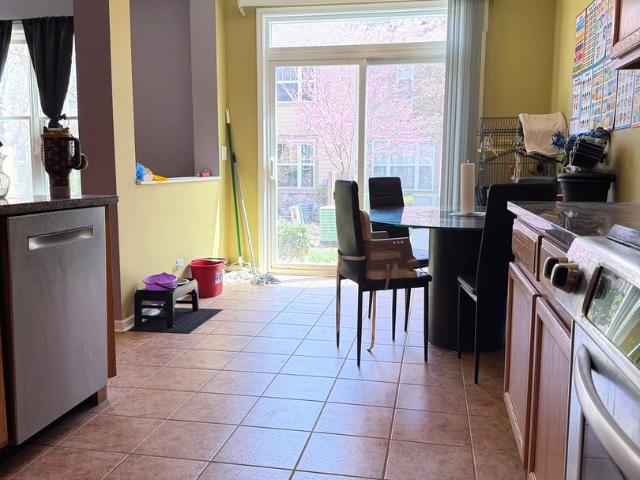 1820 CRENSHAW Circle # 1820