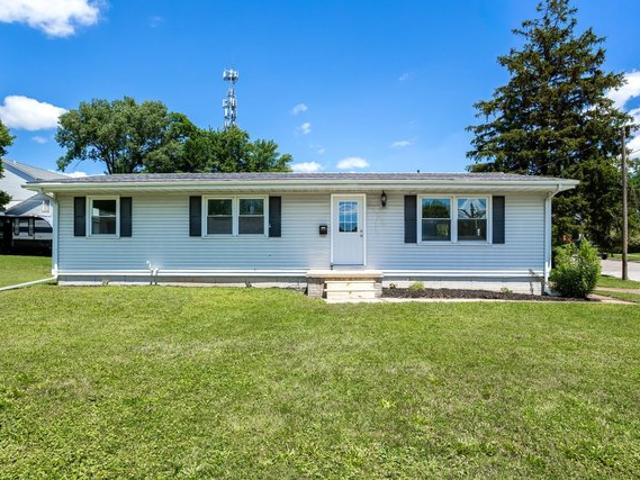 1820 E 16th St, Davenport, IA 52803