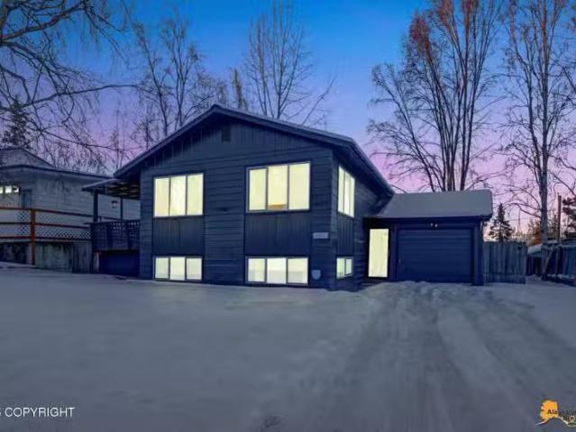 1820 KALGIN ST, ANCHORAGE, AK 99504