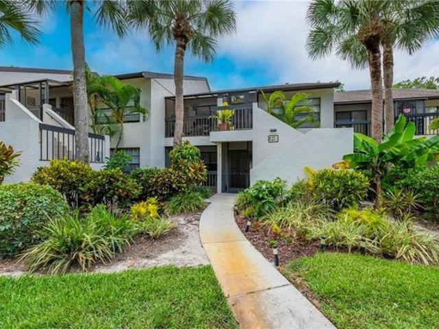 1820 Kings Lake Blvd Apt 103, Naples, FL 34112