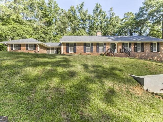 1820 Kirkwood Dr, Macon, GA 31211