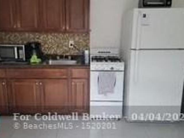 1820 Roosevelt St #C, Hollywood, FL 33020