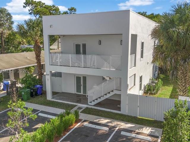 1820 SW 9th St, Fort Lauderdale, FL 33312