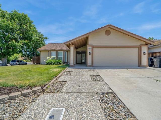 1820 S Willow Creek Dr, Tracy, CA 95376