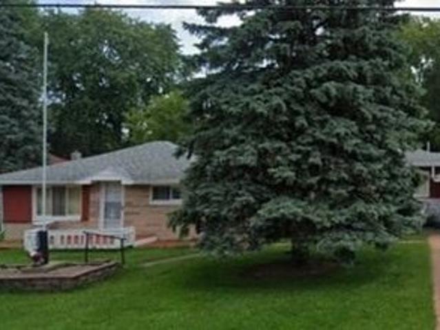 1820 SE Boutell Rd, Essexville, MI 48732