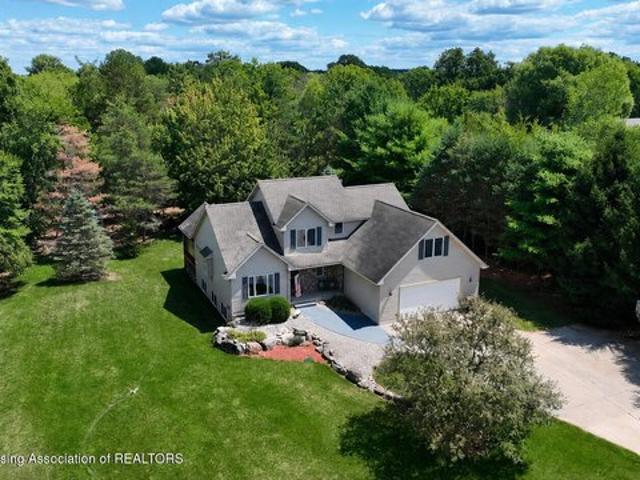 1820 Snedeker Rd, Williamston, MI 48895
