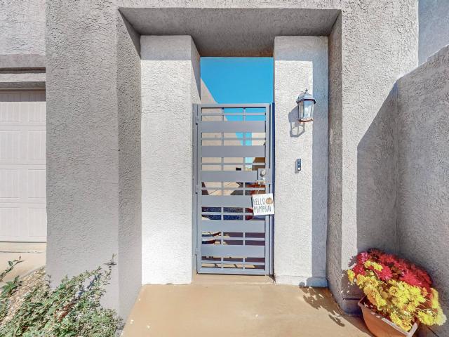 1820 Villa Contesa Loop NW