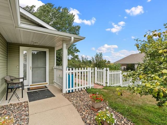 1820 Wooden Shoe Ct, Baldwin, WI 54002