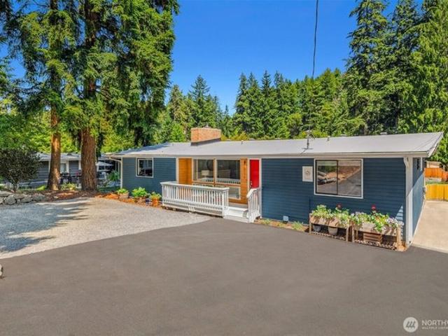 18210 Dayton Ave N, Shoreline, WA 98133