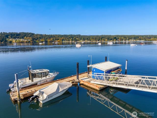 18211 Fjord Drive NE
