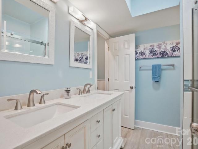 18212 Tayport Dr, Charlotte, NC 28278 | MLS #4346