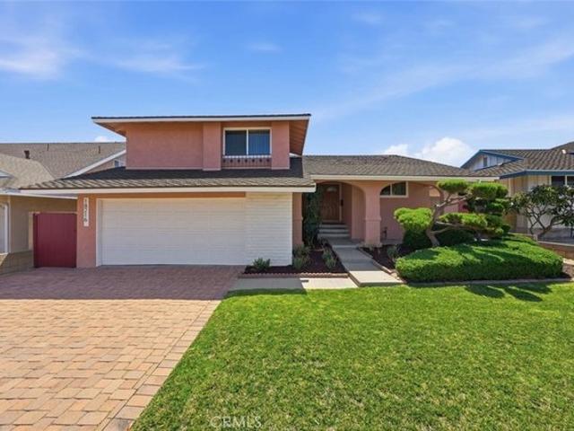 18216 Manhattan Pl, Torrance, CA 90504