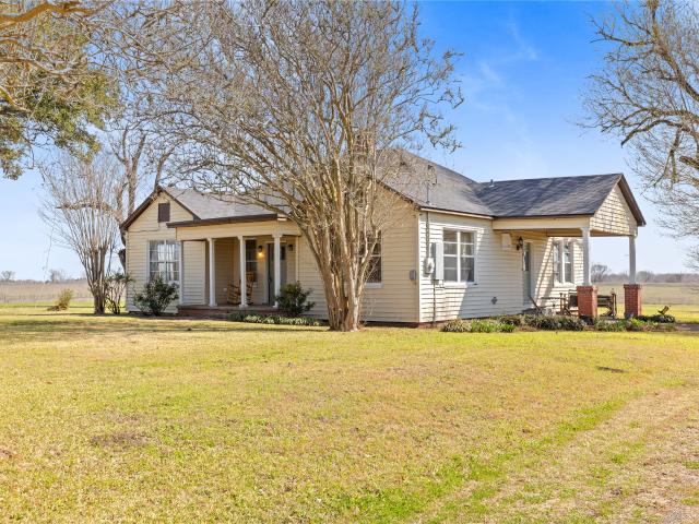 18218 Buck Road