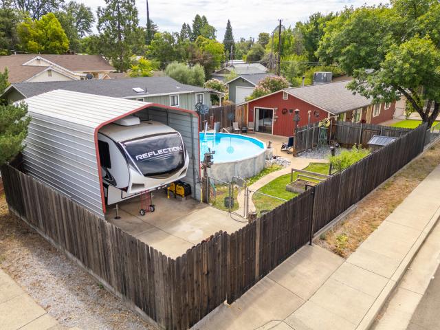 1821 Montana Avenue