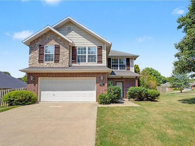 1821 N Cannondale Dr, Fayetteville, AR 72704